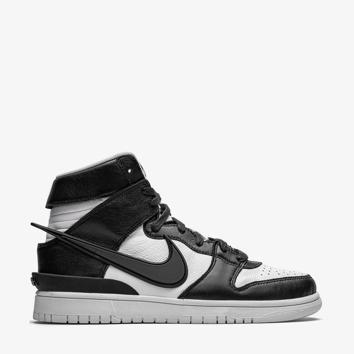 Ambush x Nike Dunk High "Black" – Plug and Play